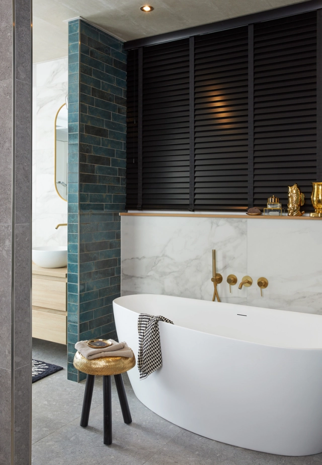 Modern Vintage badkamer - Oude Geerdink tegels & badkamers